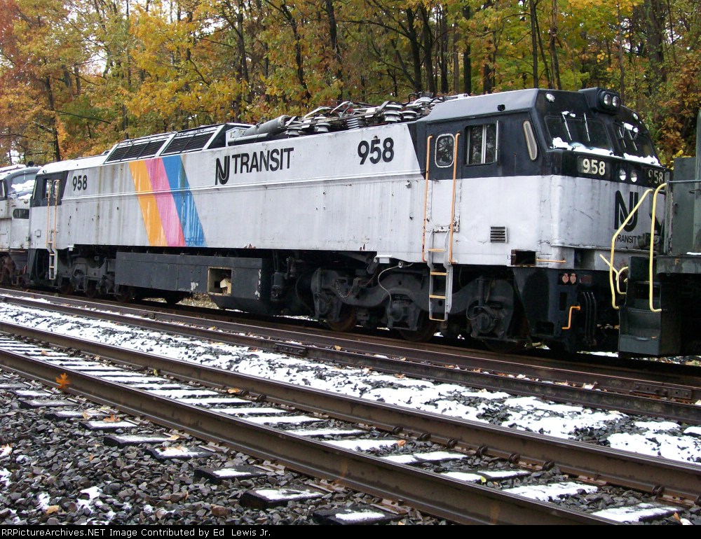 NJT 958